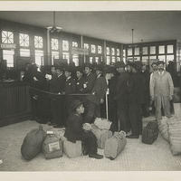 What America’s Immigrants Looked Like When They Arrived On Ellis Island ...